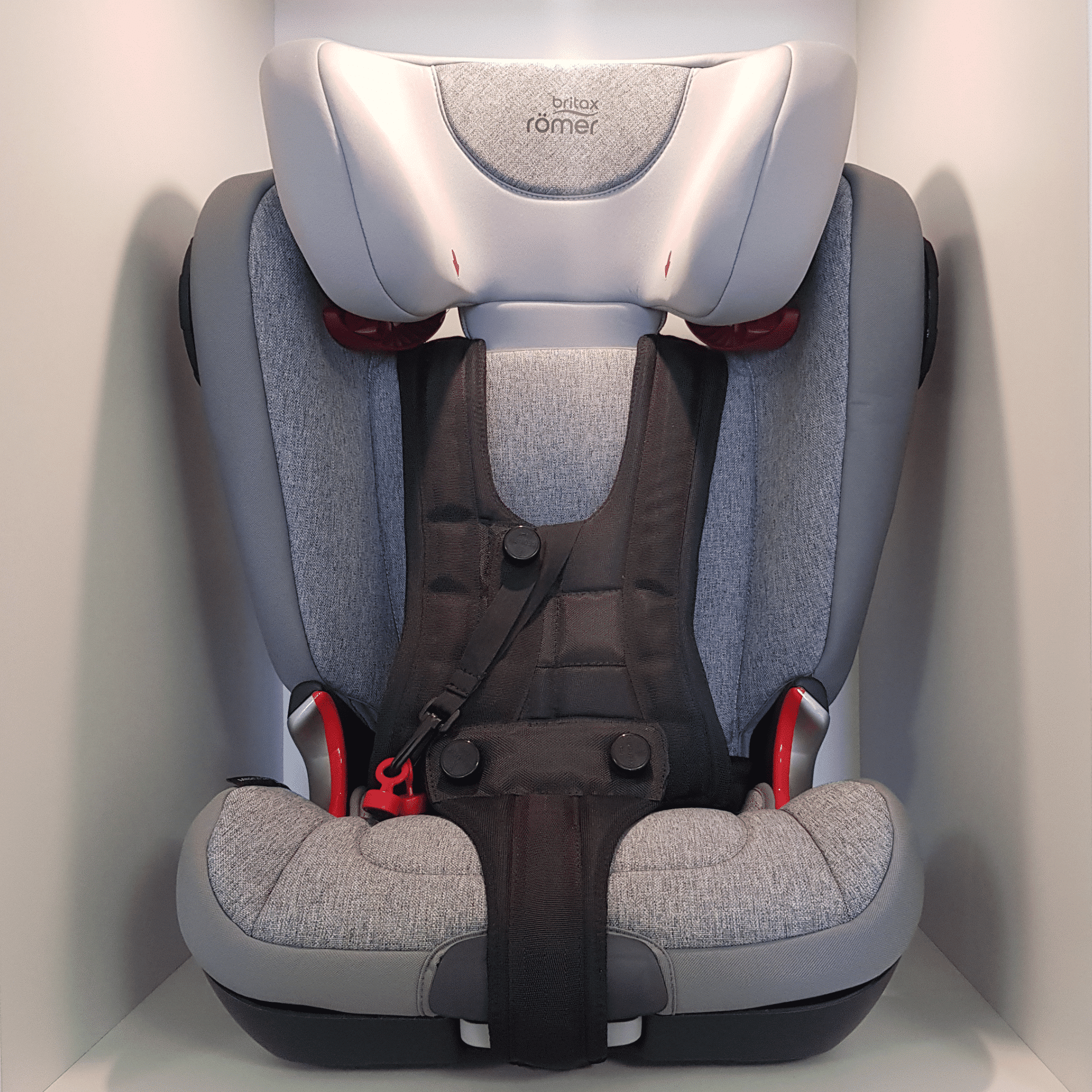 Magnetic Harness – In Car Safety Centre